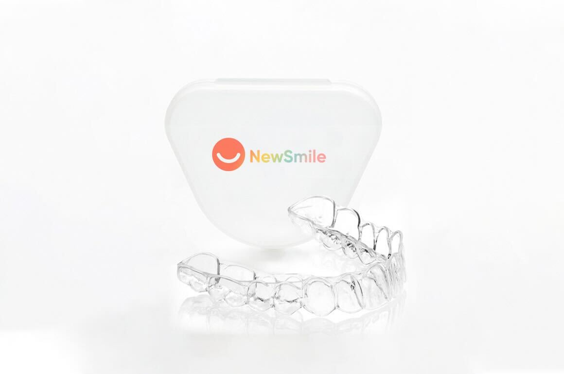 Retainers - Keep Your Teeth Straight After Clear Aligners | NewSmile ...